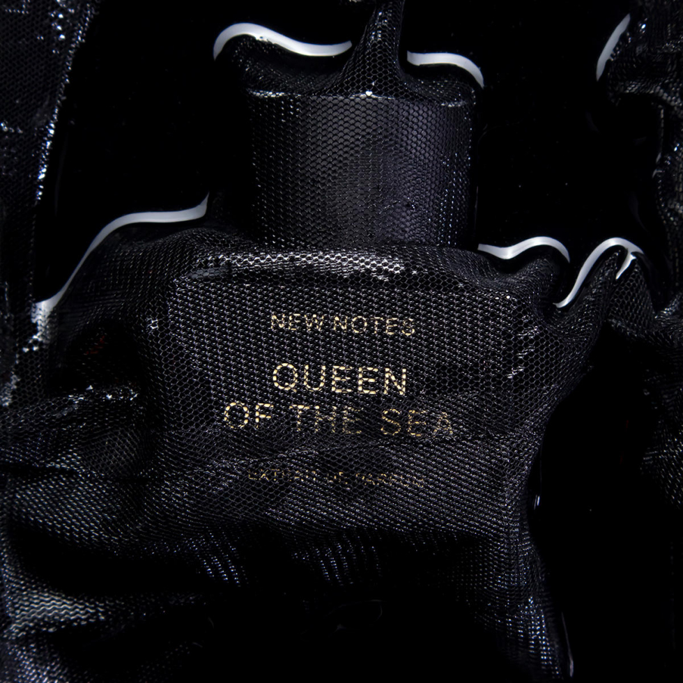New Notes QUEEN OF THE SEA EXTRAIT DE P